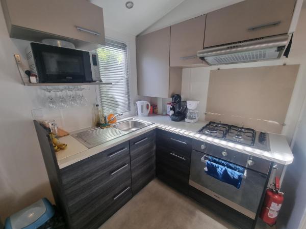 Jolie Mobil Home 2 Chambres (487) - Sallertaine