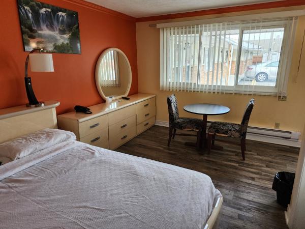 Sunparlor Motel - Leamington