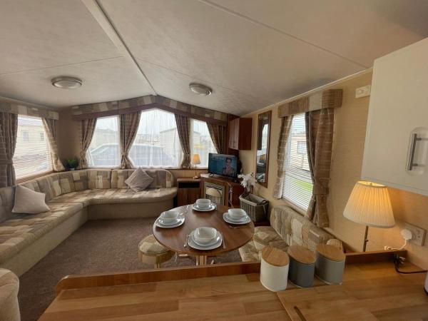 Golden Palm Resort - Carnival - Coastal Caravan Breaks - Chapel St Leonards