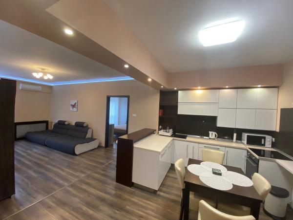 Modern City-center Apartment - Debrecen