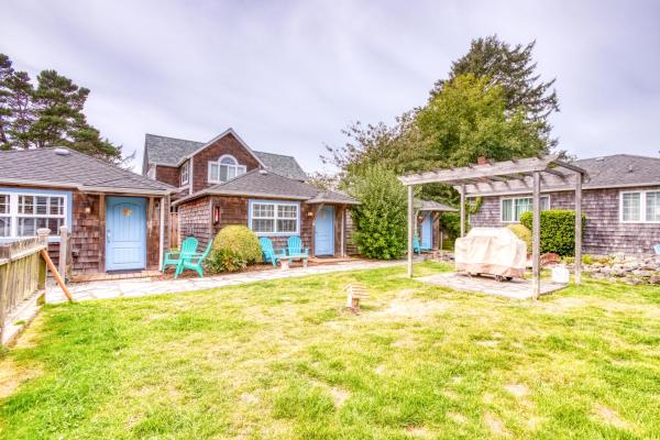 Hidden Villa Cottages (Entire Property, Six Cottages) - Cannon Beach