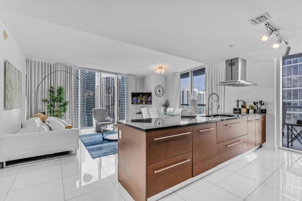 Luxurious Condo At Icon With Views - Miami, FL