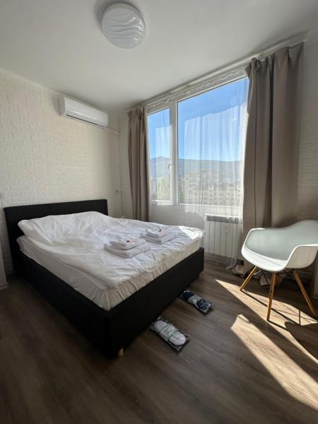 Rose's Apartment , Mountain View, Self Check-in, Close To Metro, Park, Stores, Family-friendly - Sofía