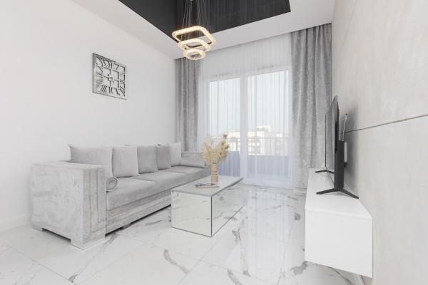 Elegant Apartments With Balcony & Parking Warsaw By Noclegi Renters - Warschau