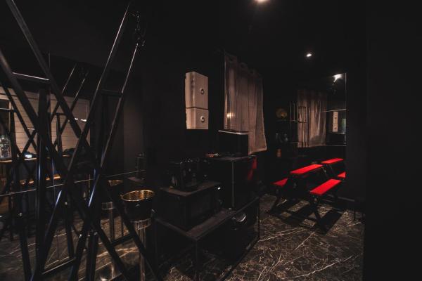 Amour D'une Nuit, Loveroom - Montmorency