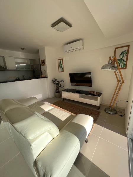 Apartamento Dos Dormitorios En Arenas Del Mar - Uruguay