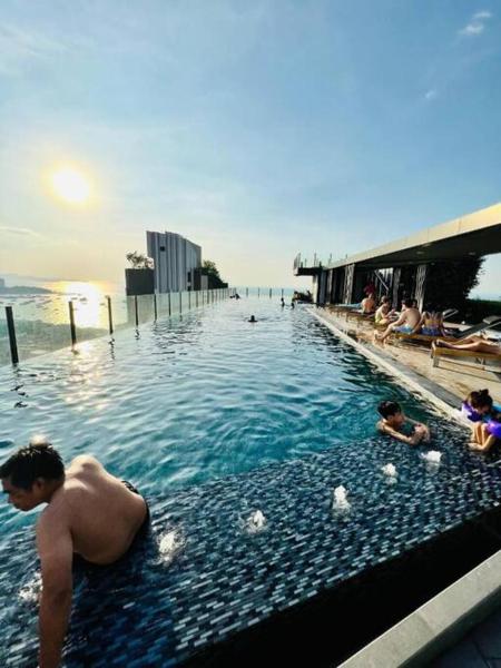 Sea View With Large Balcony @ Central Pattaya - Pattaya