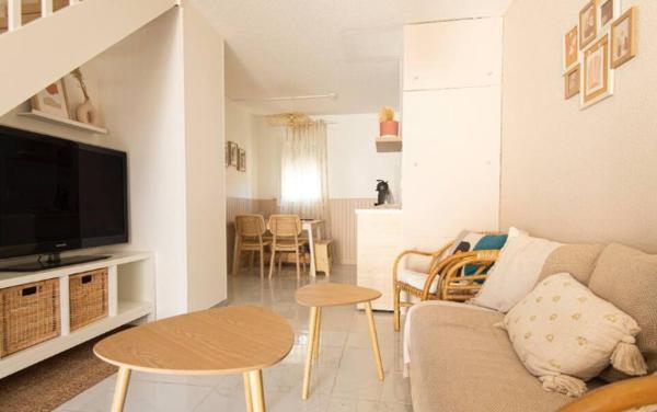 Charmante Maison Avec Terrasse - Saint-Laurent-d'Aigouze