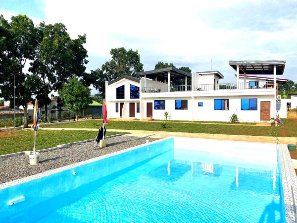 Concetta Tourist Inn Apartelle With Pool - Manolo Fortich