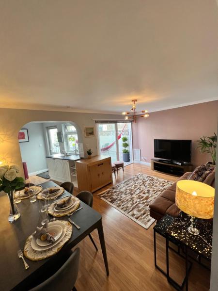 Garden Place - Clevedon