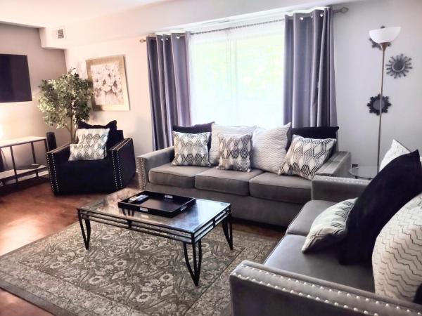 Inviting Condo In Central Raleigh - Cary, NC