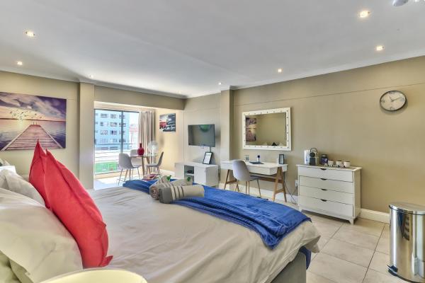 Firmont On Main - Cape Town