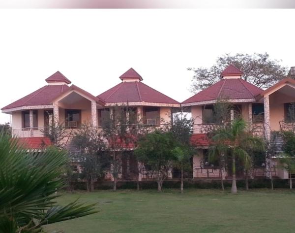 Relax Inn Hotel & Resort - Korba