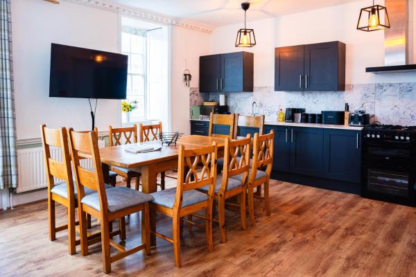 Albert's Place - Weymouth