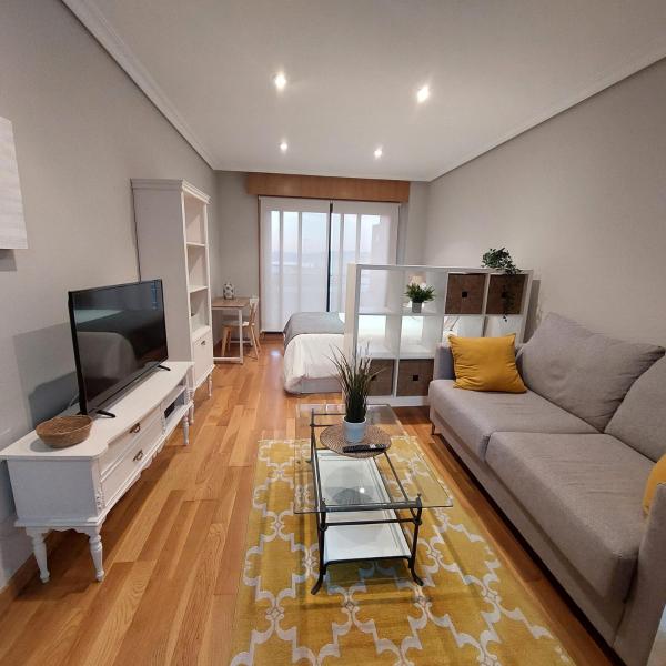 Estudio Céntrico Con Garaje Y Vistas Al Mar. - Vigo