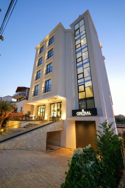 Hotel Central - Albania