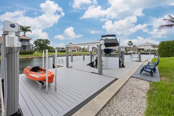 Blue Canal Getaway - Marco Island, FL