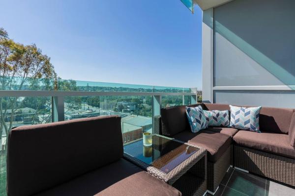 Vivid On Malvern Road - A Convenient Lifestyle Stay - Box Hill
