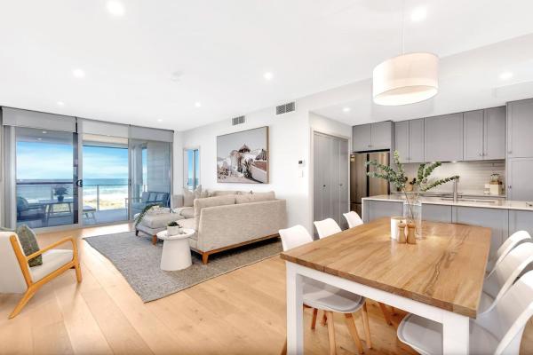 'Moana Wave' A Marvellous Beachfront Residence - McLaren Vale