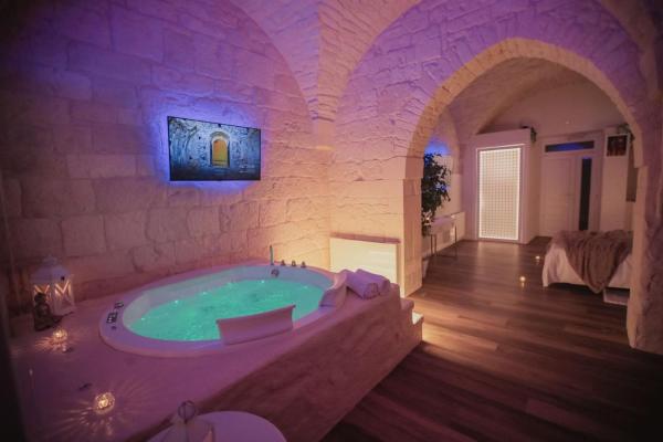 Romantic Suite With Private Jacuzzi Malely Suite - Martina Franca