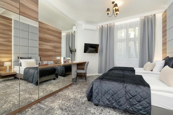 Classy Cracow Apartments Rakowicka By Noclegi Renters - Cracovia