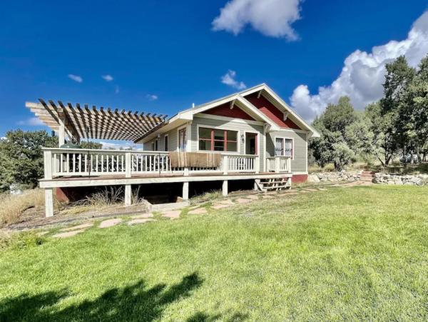 Crestone Mountain Gem Hideaway - Crestone, CO