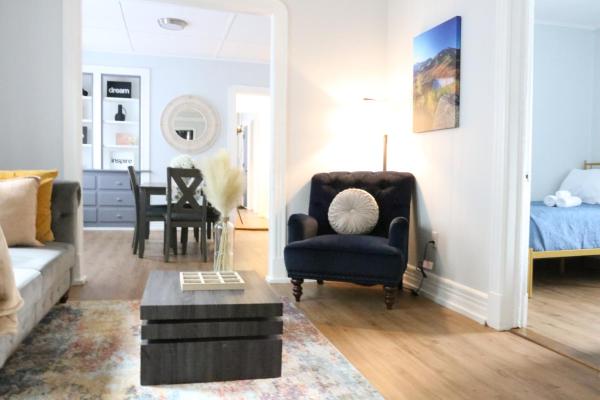4 Bedroom Short Term Rental Furnished Apt - Schenectady