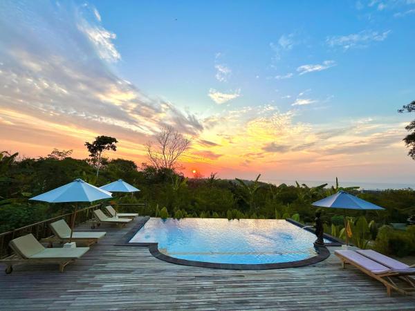Sunset Hill Lembongan - Bali