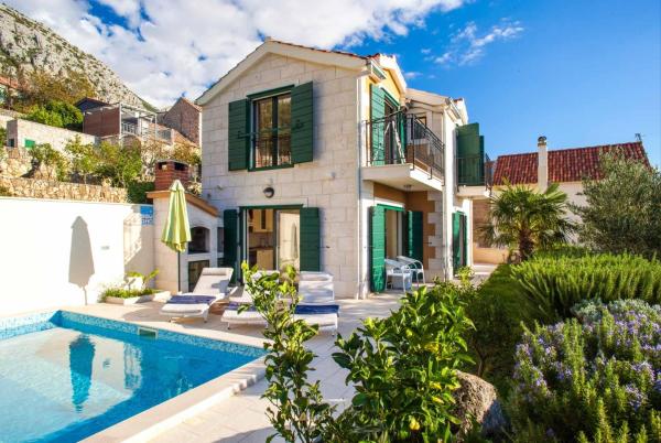 Delightful Split Villa 2 Bedrooms Villa Makarska Petite Private Pool And Sauna Makarska - Tučepi