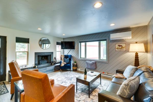 Whitefish Condo With Pool Access And Close To Hiking! - Whitefish, MT