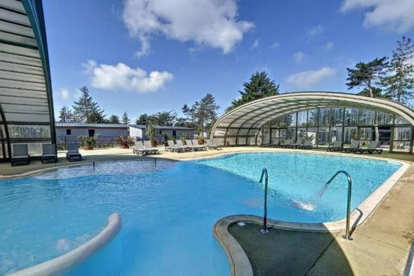 Cottage Dans Parc Résidentiel De Loisirs, Piscine, 150m De La Mer - Jullouville