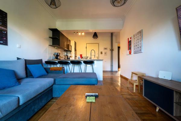 The Acropolis Hideaway 2-bdr Apt Next To Metro - Athens