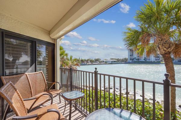 Land's End 5-202 Gulf-bay Front - Premier - Treasure Island, FL