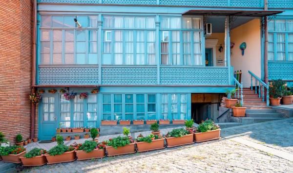 Old Tbilisi Located Near Botanical Garden - Tiflis