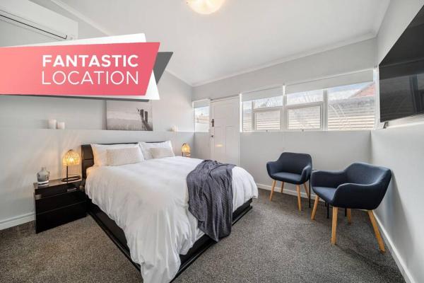 A Stone's Throw - Cafes, Parking, Wifi - Glenelg