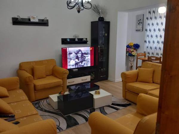 Apartment In Erseke - Ersekë