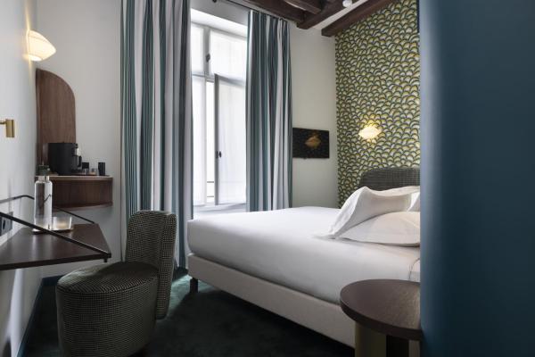 Twin Or Double Superior Room - Street View - Le Blanc-Mesnil
