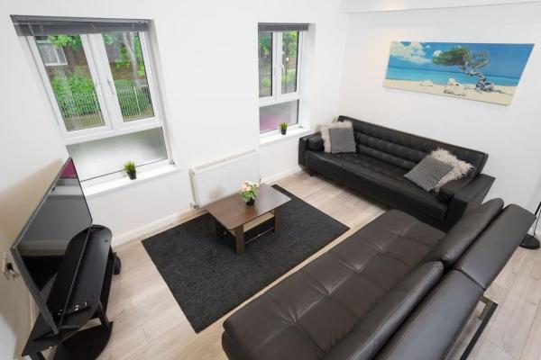 Lovely 3 Bed Flat In A Great Location In London - Leyton