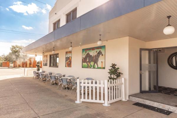 Sportsmens Club Hotel - Wagga Wagga