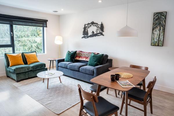 Wildflower Retreat By Revelstoke Vacations - Revelstoke