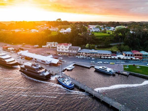 Strahan Village - Strahan