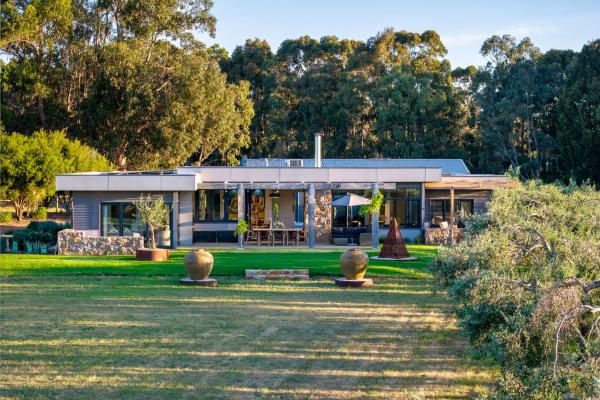 Ginahgulla Olive Estate I Private Properties - Gnarabup