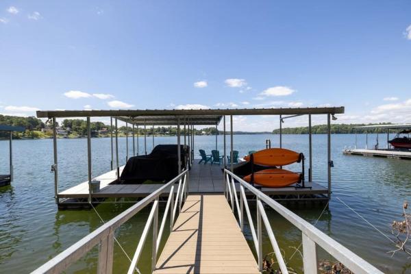 New Home, Dock, Kayaks, Game Room, Water Views - Tims Ford Lake, TN