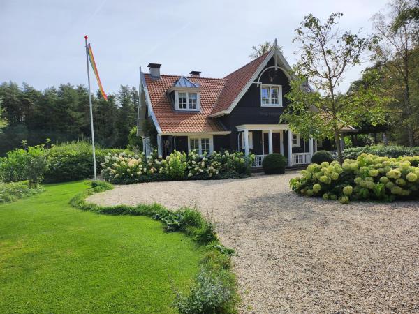 Huize Koempoelan - Laren