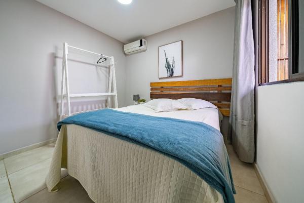 272 - Apartamento Com 02 Dormitórios A 200m Da Praia De Canto Grande - Bombinhas