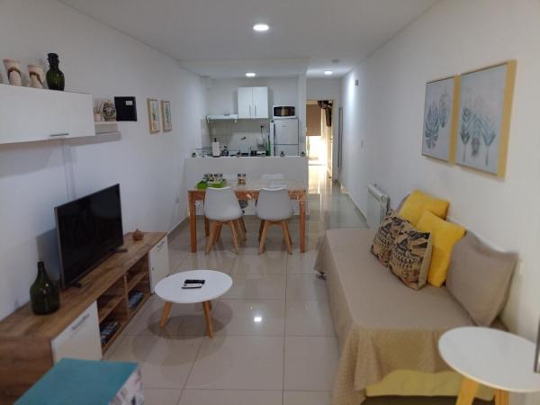 Nikemen, Moderno Dpto Con Patio Y Cochera Cubierta - Provincia de La Pampa