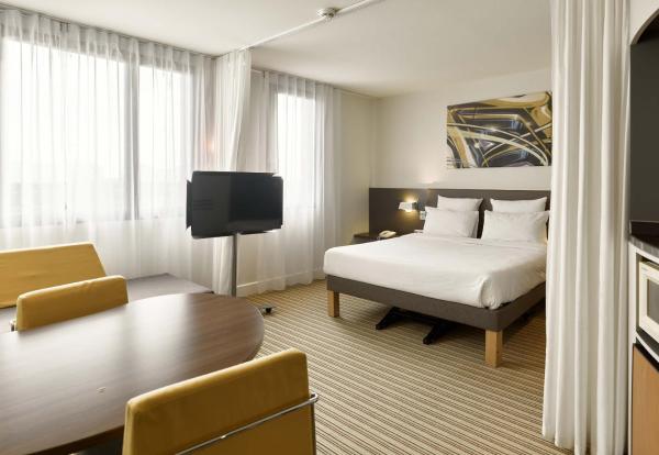B&b Hotel Vélizy Est - Versailles