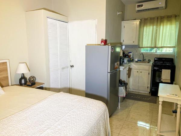 Tamra's Cozy Hideaway - Montego Bay