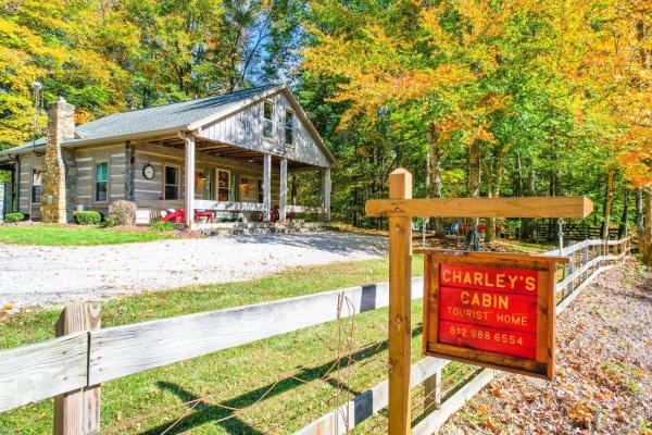 Charleys Cabin - Nashville, IN