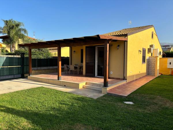 Villa Indipendente Le Coccinelle Beach Mare Piscina A 250 Mt Dal Mare Con Servizio Di Piscina A 400 Mt 12 K Da Cefalu - Sicilia